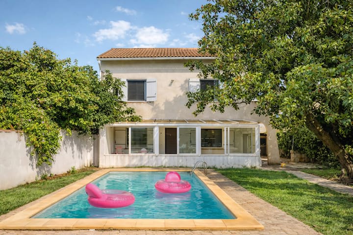 Provence-camargue, Piscine & 4 Grandes Chambres - Beaucaire
