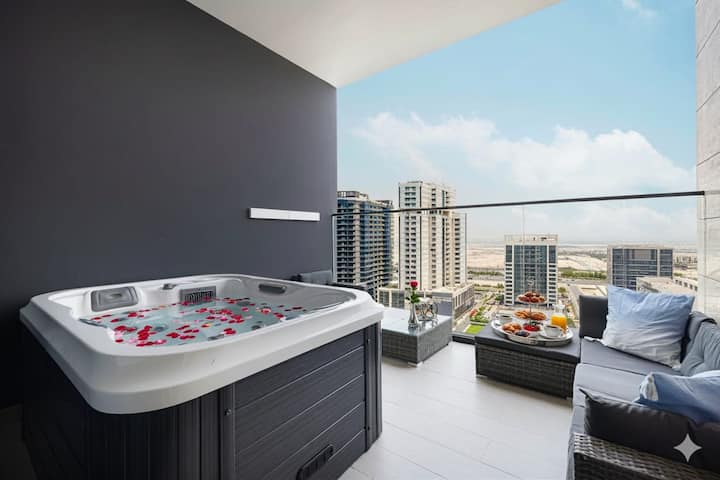 Luxury Studio /Private Jacuzzi - دبي