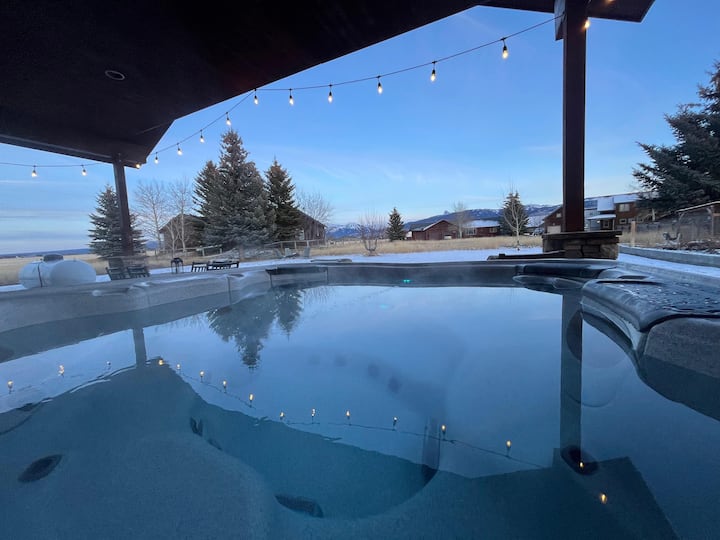Mtn Home W/hot Tub - Top Of The Teton View! - Driggs, ID