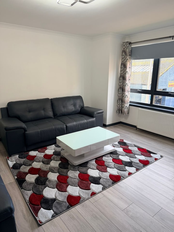 3 Bed Flat | Near City Centre | Free Parking - Dundee