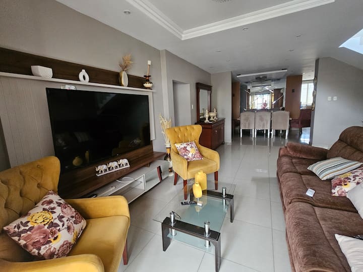 Departamento Cómodo Y Moderno - Guayaquil