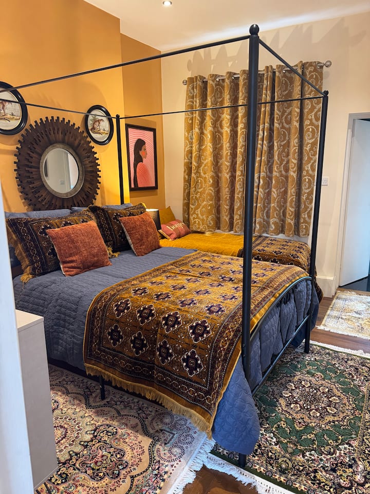 Todo Loco Pet Friendly - Marylebone