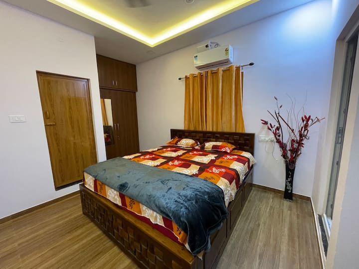 Hill View Studio House With Balc - Coimbatore