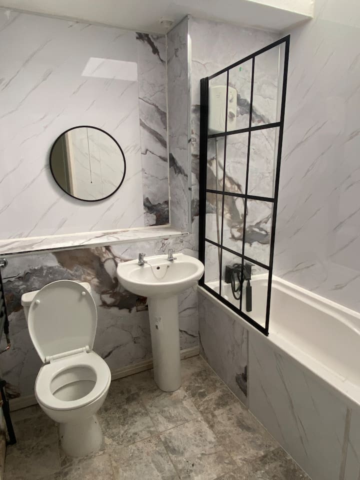 Contractor Friendly 3br In Mk - Milton Keynes