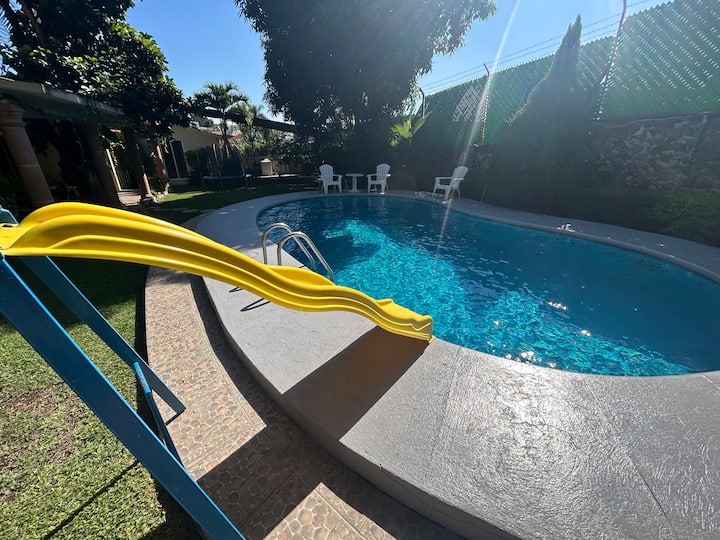 Alberca, Jardin, Juegos, Futbolito, Brincolin, Sol - Cuernavaca