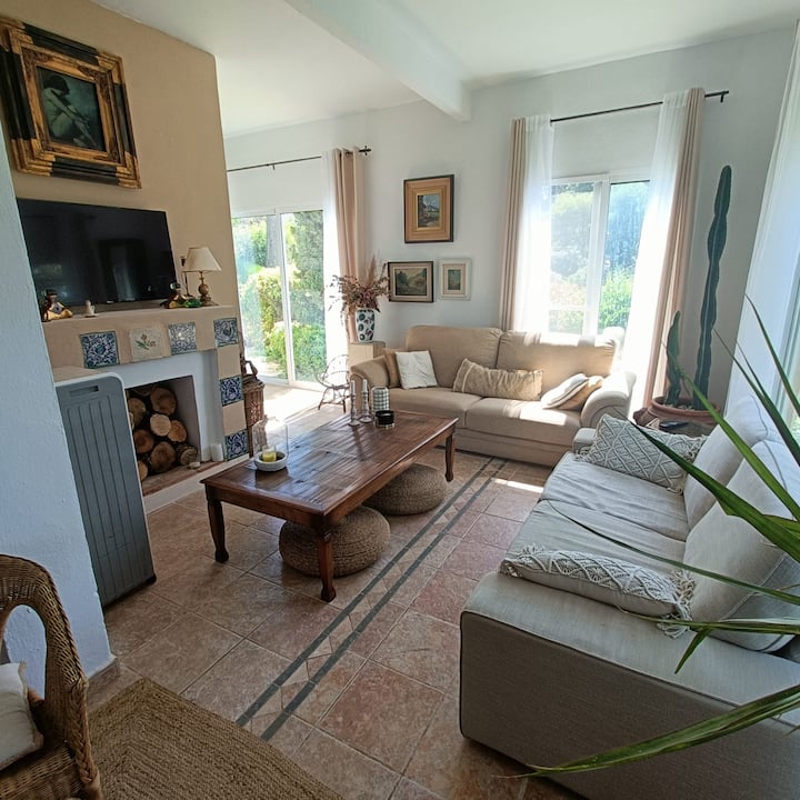 “Planta Baja En Villa Con Jardín Y Encanto” - Cheste