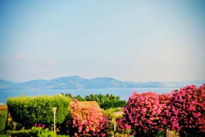 Plage à Pied – Calme & Vue Mer à Giens - ポルクロール島