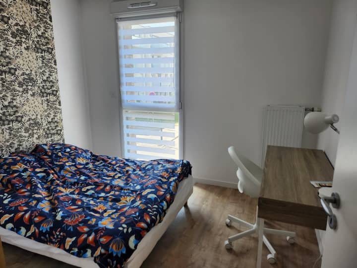 Confort Et Tranquillité 5 Min Du Centre 3 Chambres - Valenciennes