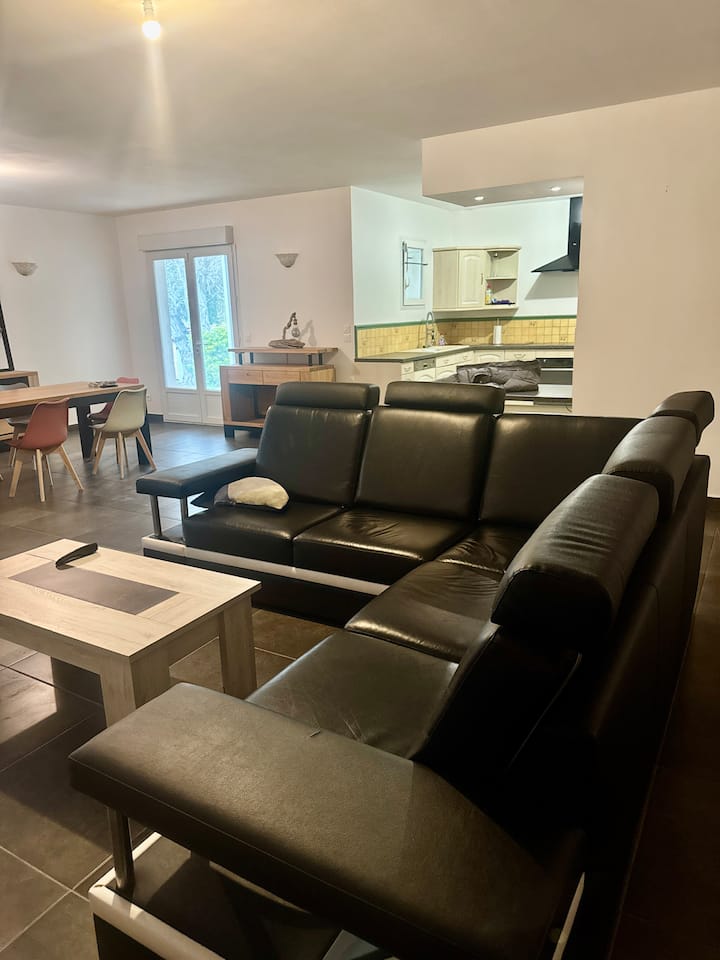 La Villa Romana, Maison Spacieuse Et Confortable - Istres