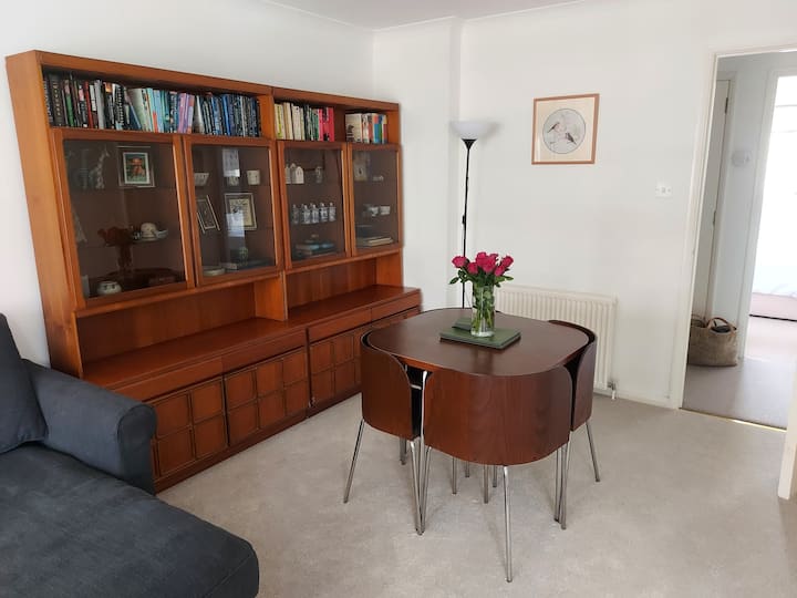Cosy 2 Bed Flat - Edinburgh, UK