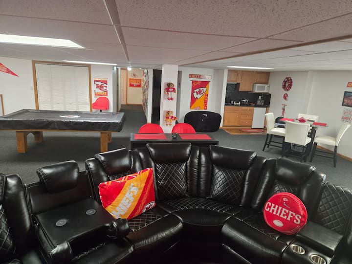 Lawson's Lounge - Kansas City, KS