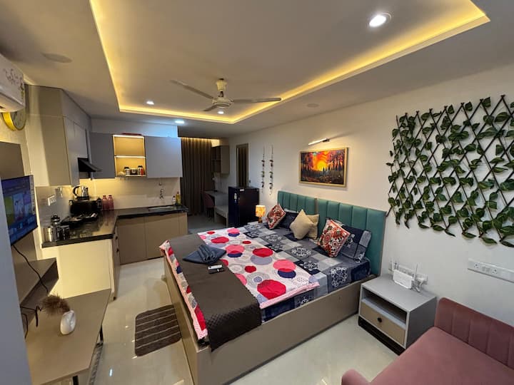 Tulip | Oasis Homestays - Jaipur