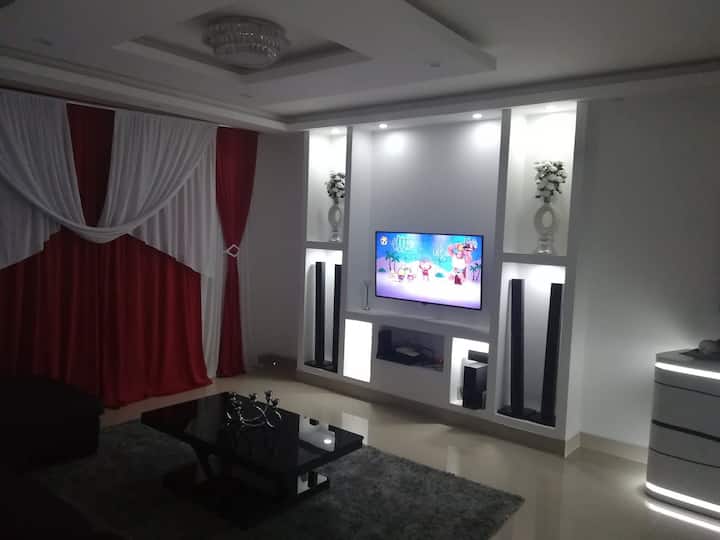 Apartamento T5 No Kilamba - Angola
