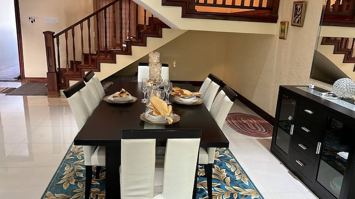 Size And Comfort - Kingston