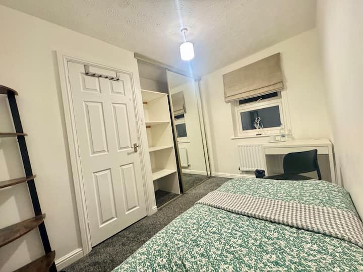 Cozy Room In A Home Freepark V Near Uni+shop - Coventry