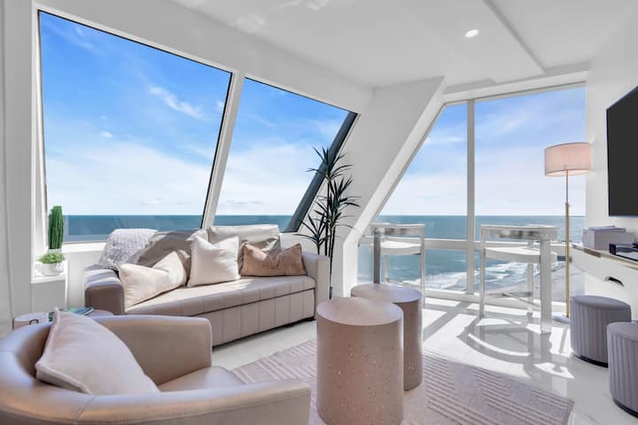 Beachfront Penthouse • Boardwalk & Ocean Views - Golden Nugget Atlantic City Hotel, Casino & Marina