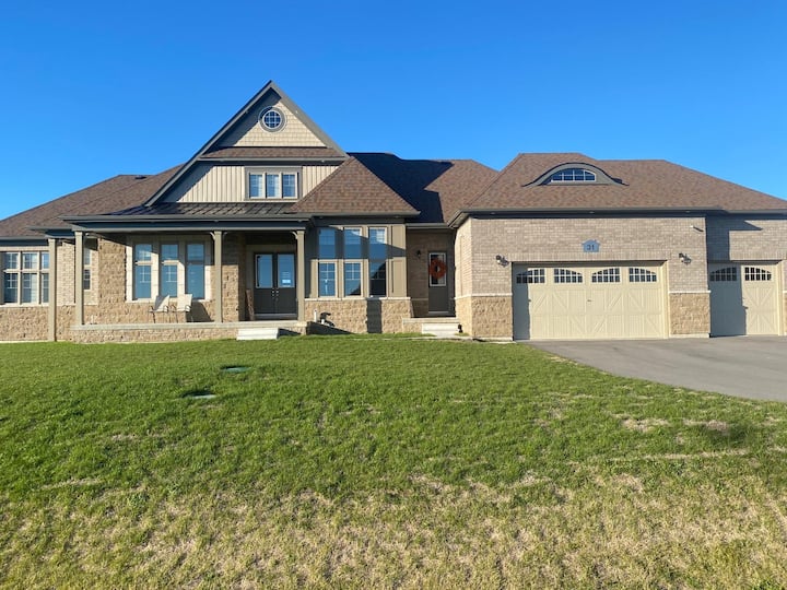 Cozy Retreat In Quinte West - Brighton