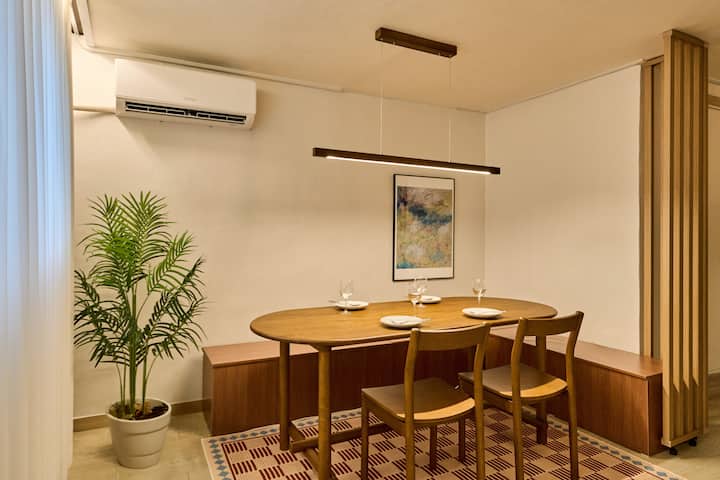 무료짐보관/강남3정류장/신사역3분/공항버스2분/광화문bts경복궁명동종로홍대성수잠실kpo - Seoul