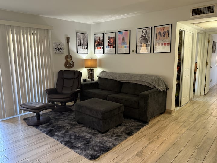 Desert Gem In Old Town 2br/2ba - Scottsdale, AZ