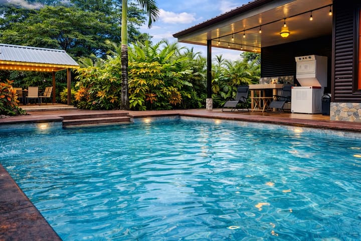 House With Private Pool~1.2mi Fortuna~ac~bbq~wifi -