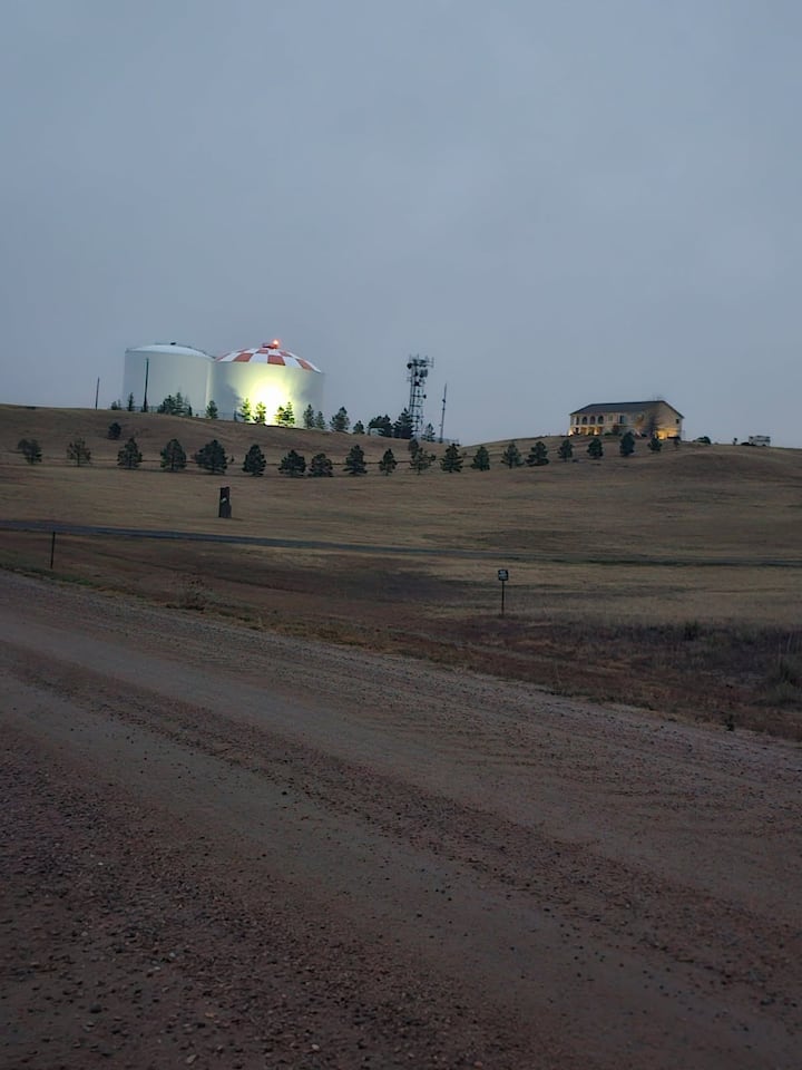 Dry Rv And Horses, Pets Allowed - Cheyenne, WY