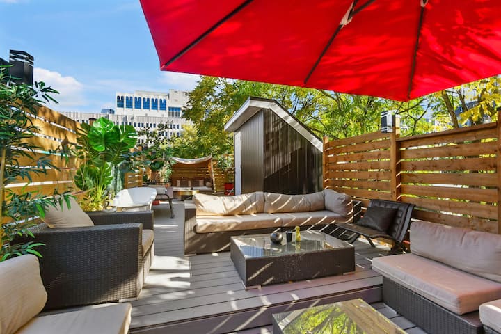 Downtown 3-floor Penthouse | Rooftop Terrace - Brossard