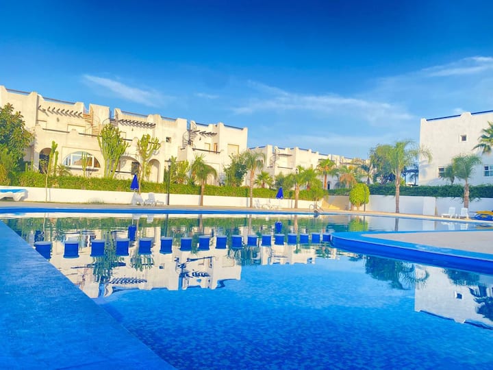 Seaside Villa With Stunning View - Fnideq