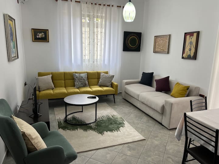 Rei’s Apartment No.1 - Tiran