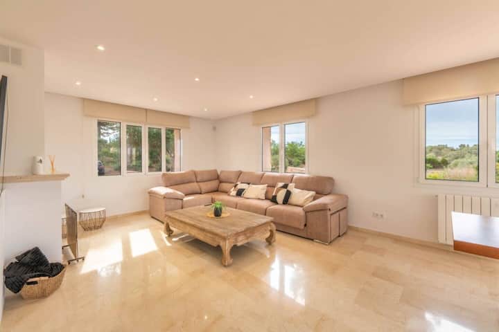 Private Villa Pool & Jacuzzi · 8 Guests - Palma