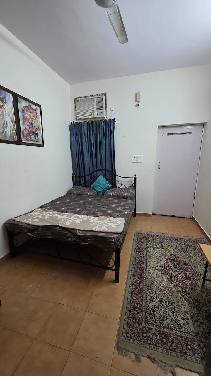 Studio Apartment Next To Green Park Metro - New Delhi