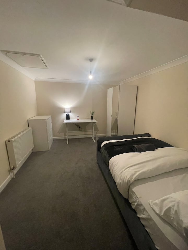 Standard Double Room - Ipswich