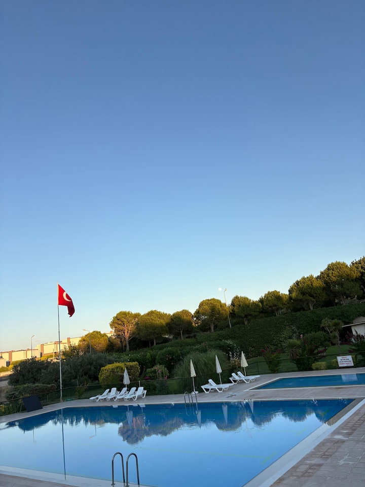 Havuzlu Site Denize Yakın Villa - Çeşme