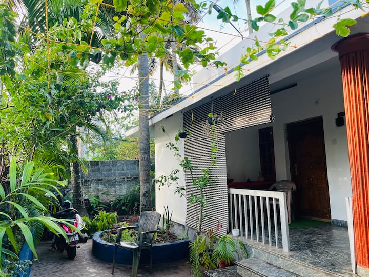 Friends Or Family Stay - Varkala