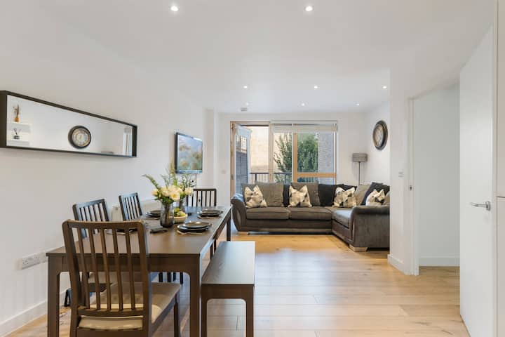 Outstanding 2 Bed London Zone 2/central London - Central London