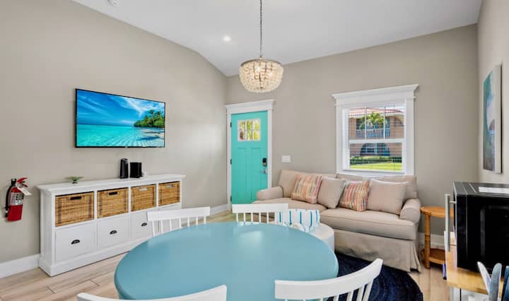 Heated Pool! New! Steps To The Beach! Sand Dollar - Anna Maria Island, FL