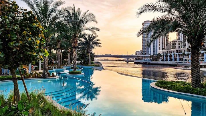 Luxury 1br Apartment | Pool, Gym, & Lagoon Access - Dubai