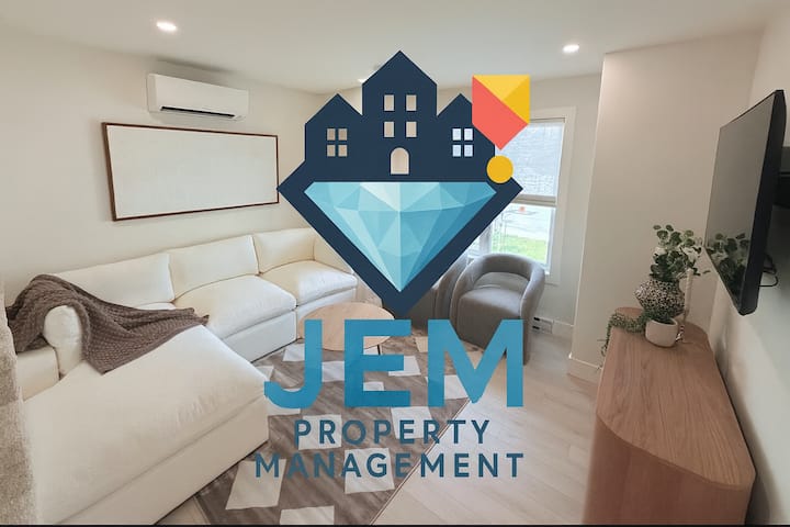 The Alder & Ember House - Paradise