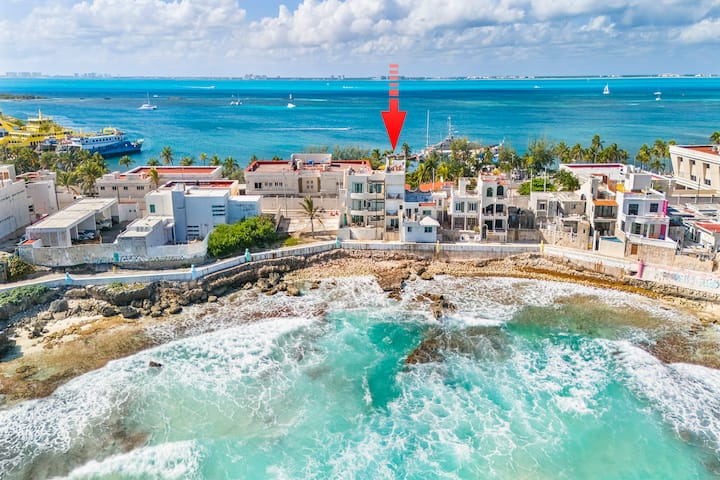 Casa Amigos: Waterfront Home With Rooftop Pool - Isla Mujeres