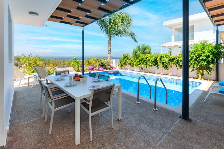 Royal Panoramic View  3bdr Villa W/ Pool Ayia Napa - アヤナパ