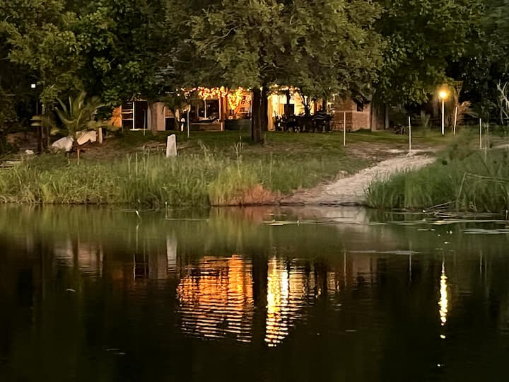 Proudly Okavango Self-catering. Burnside - Botswana
