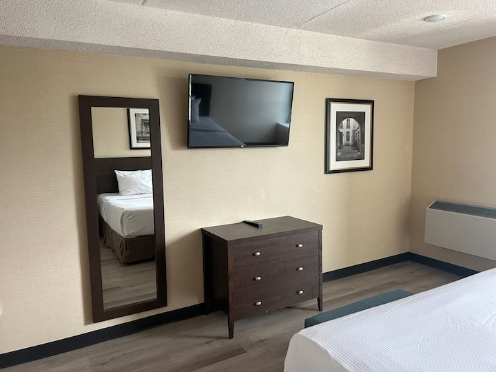 9-min Drive To Falls • Spacious Studio In Niagara - Niagara Falls