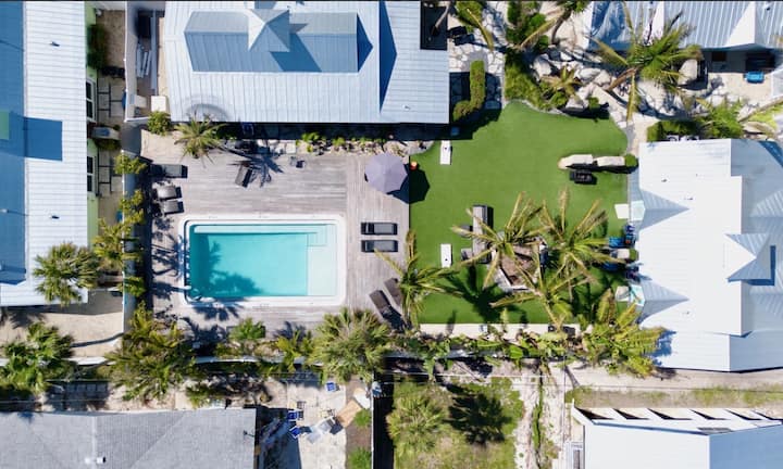 New! Heated Pool~steps To The Beach/shops~starfish - Holmes Beach, FL