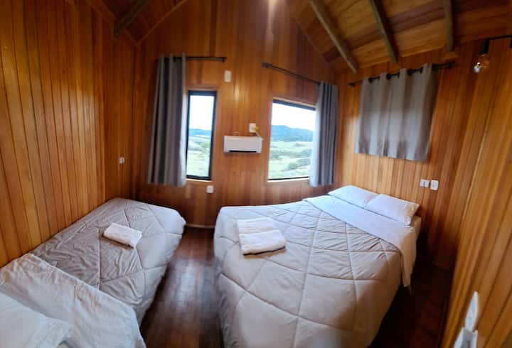 Rota Das Memórias Pousada E Camping
Cabana Tripla - Bom Jardim da Serra