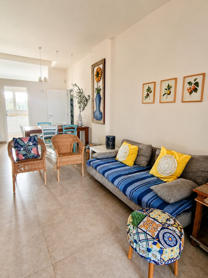 Guest House With Pool & Sea View, Casa Passero - Scicli