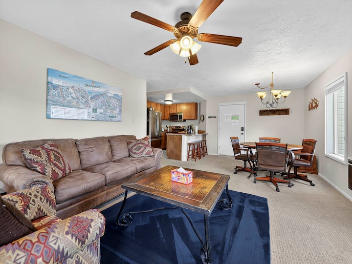 1 Bed Condo Next To Giant Steps! - Brian Head, UT