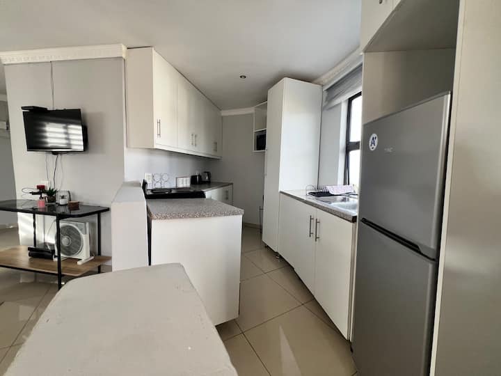 Remote Beautiful Bachelor Unit With Seaviews - Port Saint Johns