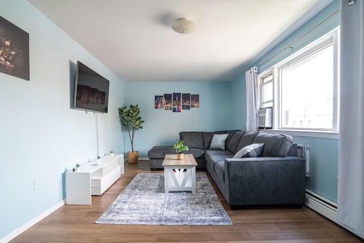 Spacious 3br In Sunnyside & 15 Min To Manhattan - New York City