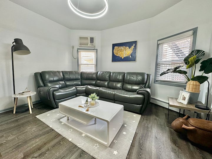 1 Min To Light Rail/near Nyc /Free Laundry Service - Bayonne, NJ