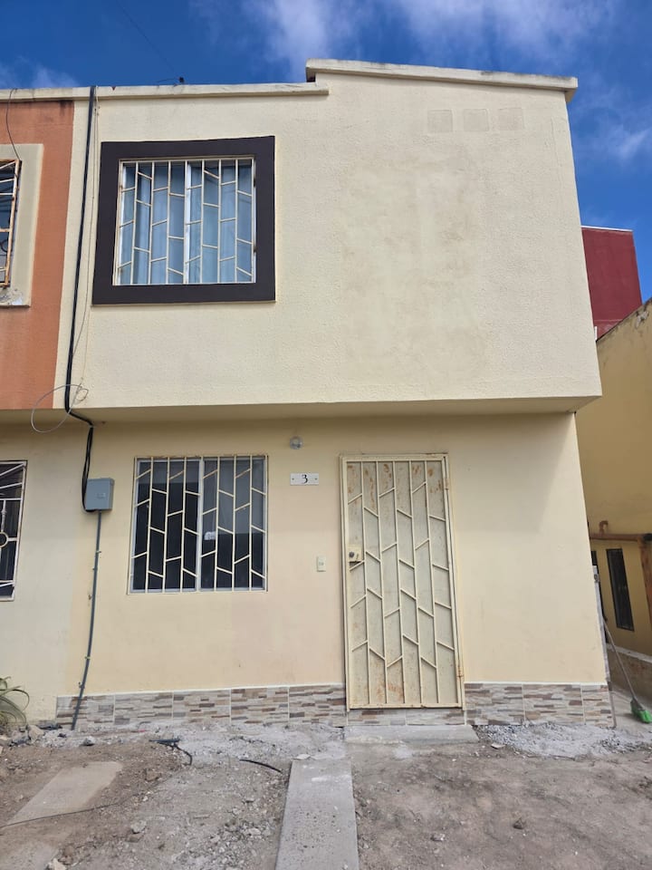 Casa De 3 Recamaras En Santa Fe - Rosarito