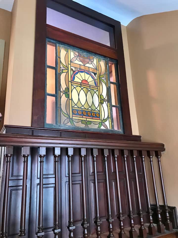 5 Beds 1 Futon Clean, Quiet Convenient - Boston